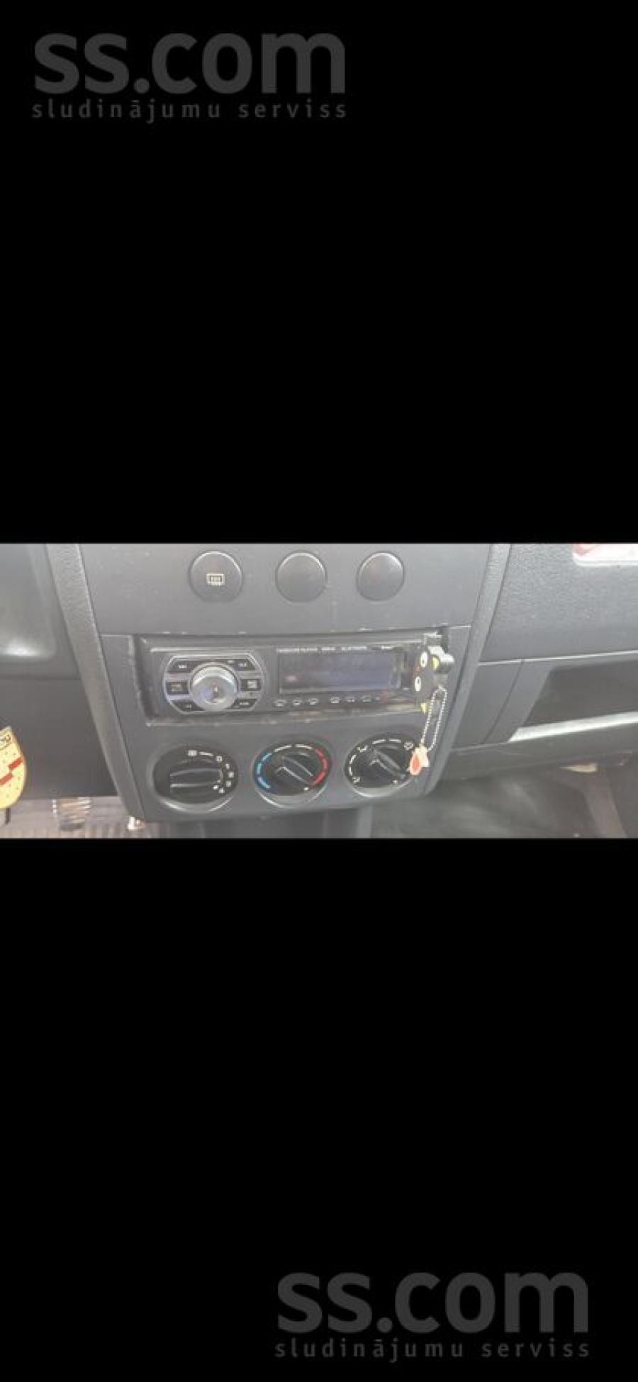 Green Citroen Berlingo 2004 in Daugavpils, with an engine capacity of 1.90 L and mileage of 240 thousand km for 2690 €, photo 12 on AUTOMOTO.COM.LV