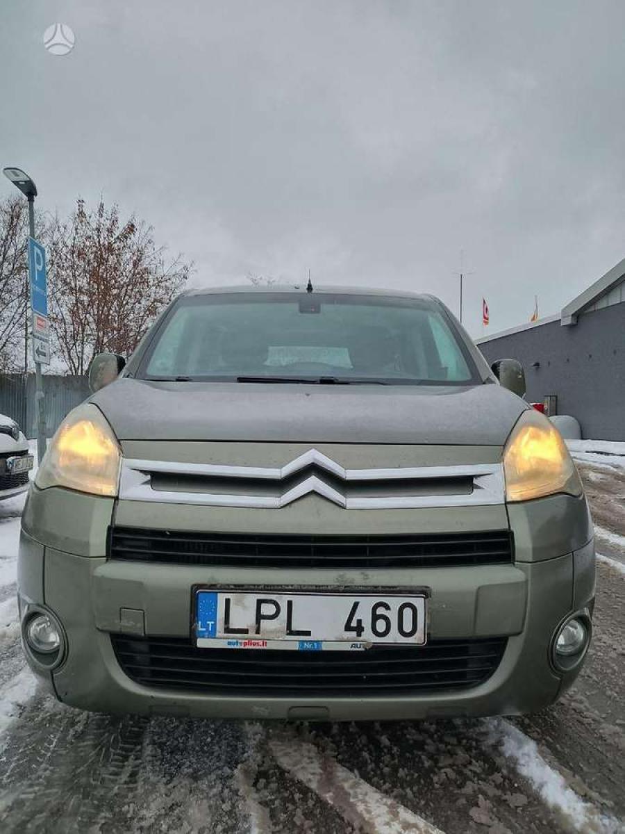 Zaļš Citroen Berlingo 2009 Viļņa, ar dzinēja tilpumu 1.56 L un nobraukumu 368 tūkst. km par 2100 €, foto 2 vietnē AUTOMOTO.COM.LV