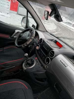 Zaļš Citroen Berlingo 2009 Viļņa, ar dzinēja tilpumu 1.56 L un nobraukumu 368 tūkst. km par 2100 €, foto 12 vietnē AUTOMOTO.COM.LV