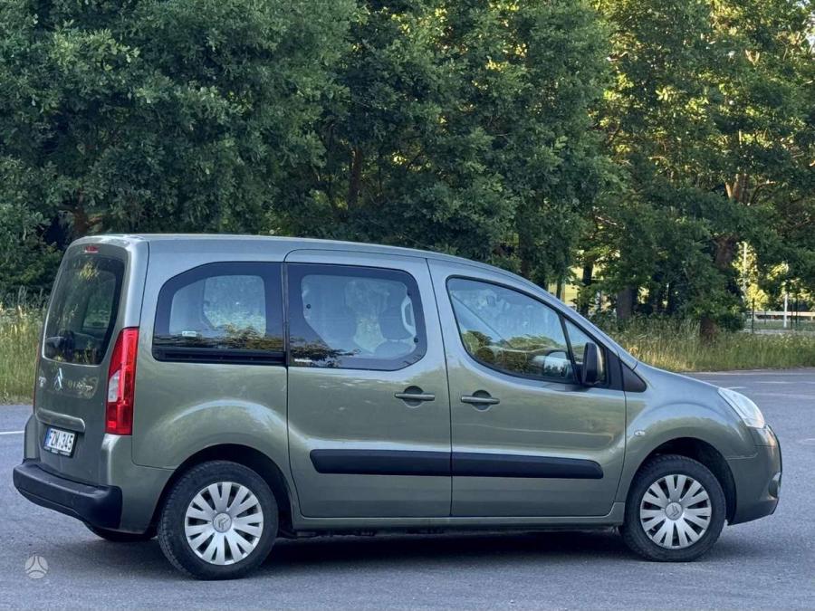 Zaļš Citroen Berlingo 2010 Radviliškis, ar dzinēja tilpumu 1.60 L un nobraukumu 340 tūkst. km par 2600 €, foto 6 vietnē AUTOMOTO.COM.LV
