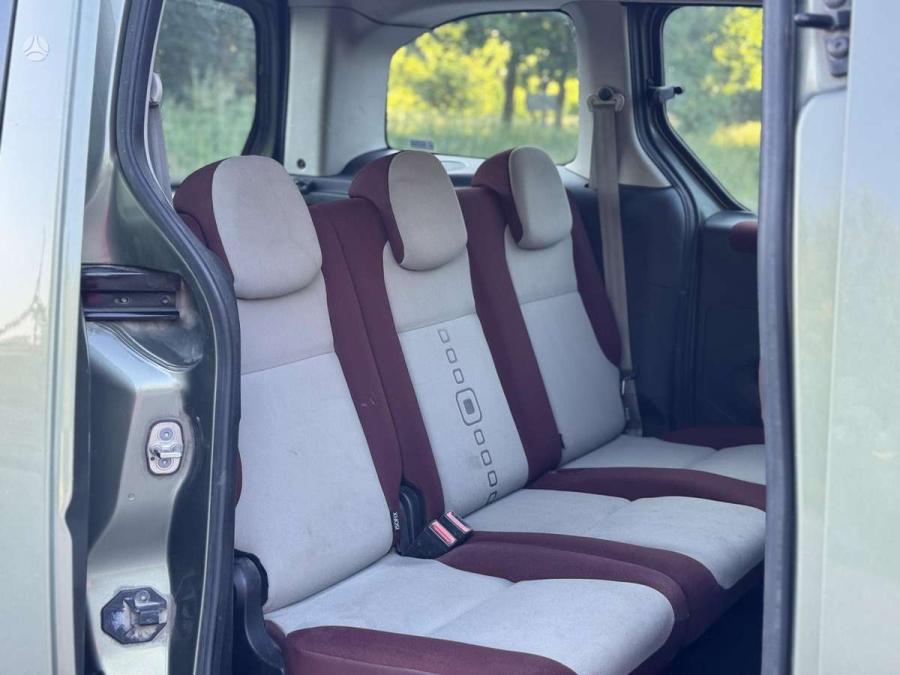 Zaļš Citroen Berlingo 2010 Radviliškis, ar dzinēja tilpumu 1.60 L un nobraukumu 340 tūkst. km par 2600 €, foto 14 vietnē AUTOMOTO.COM.LV