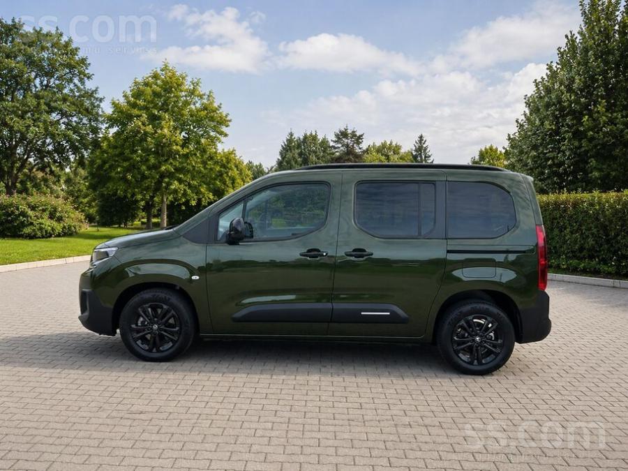 Zaļš Citroen Berlingo 2026 Rīga, ar dzinēja tilpumu 1.50 L un nobraukumu 10 tūkst. km par 30850 €, foto 5 vietnē AUTOMOTO.COM.LV