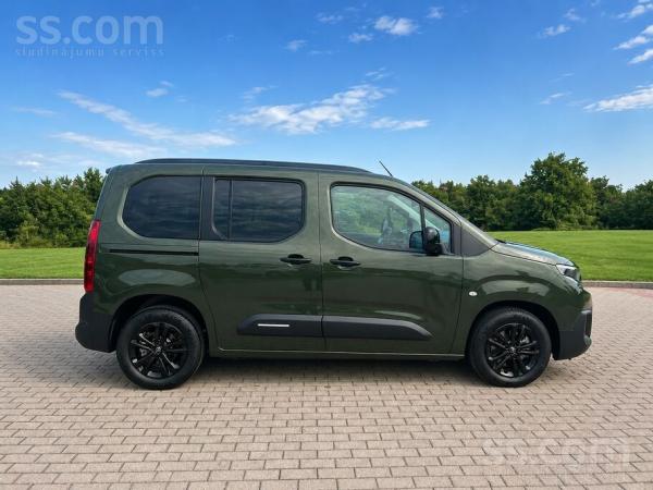 Zaļš Citroen Berlingo 2026 Rīga, ar dzinēja tilpumu 1.50 L un nobraukumu 10 tūkst. km par 30850 €, foto 8 vietnē AUTOMOTO.COM.LV