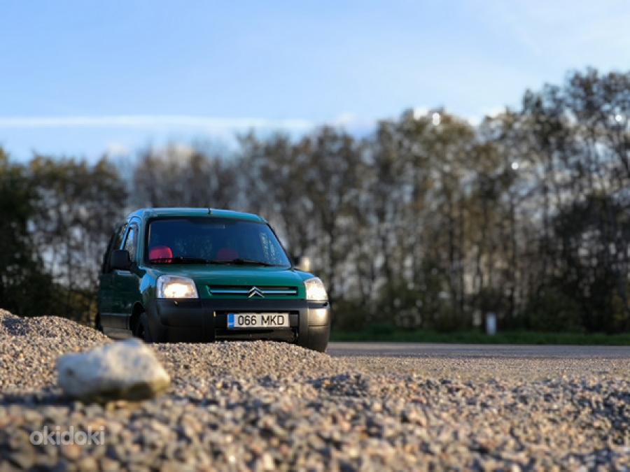 Green Citroen Berlingo 2007 in Parnu, with an engine capacity of 1.60 L and mileage of 307 thousand km for 1100 €, photo 1 on AUTOMOTO.COM.LV