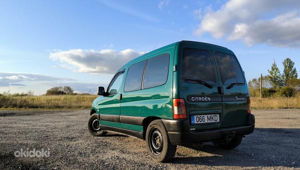 Green Citroen Berlingo 2007 in Parnu, with an engine capacity of 1.60 L and mileage of 307 thousand km for 1100 €, photo 8 on AUTOMOTO.COM.LV