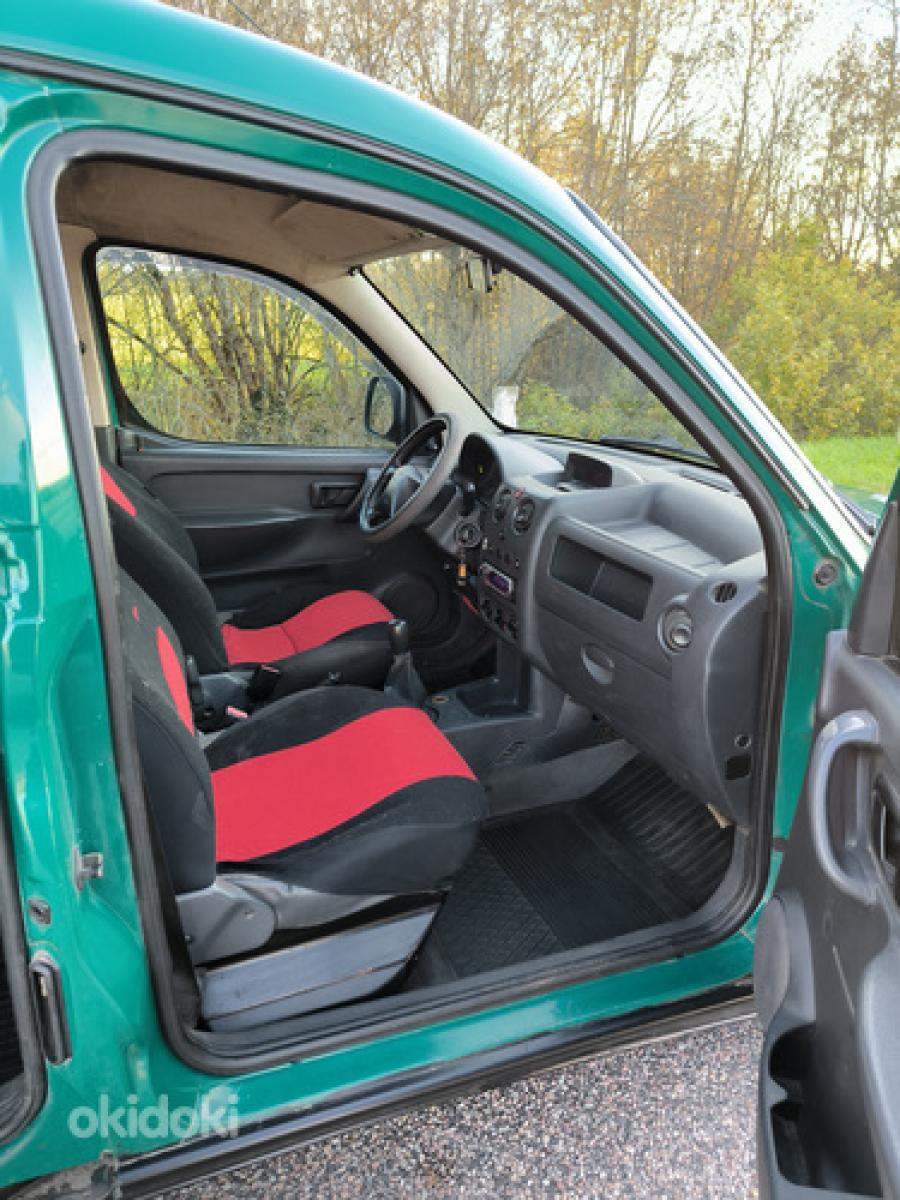 Green Citroen Berlingo 2007 in Parnu, with an engine capacity of 1.60 L and mileage of 307 thousand km for 1100 €, photo 14 on AUTOMOTO.COM.LV