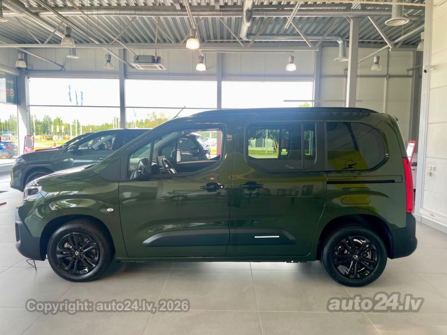 Green Citroen Berlingo 2026 in Johvi, with an engine capacity of 1.50 L and mileage of 0 thousand km for 32490 €, photo 12 on AUTOMOTO.COM.LV