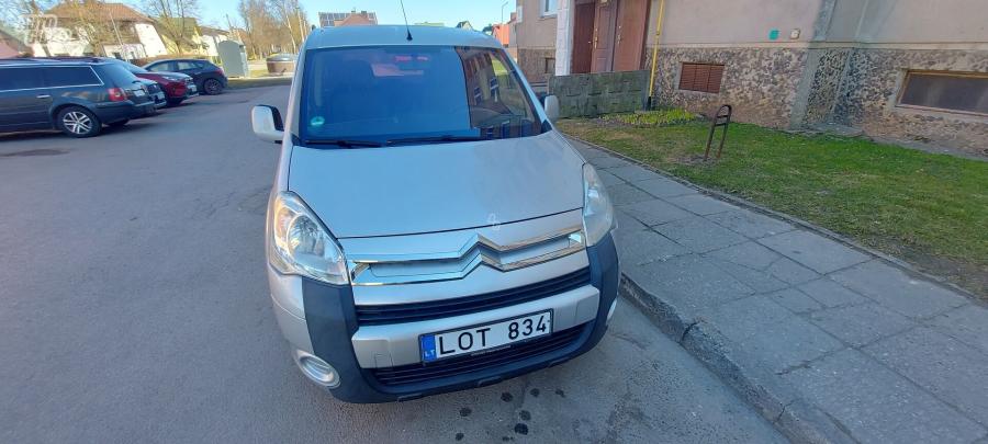 Pelēks Citroen Berlingo 2009 Radviliškis, ar dzinēja tilpumu 1.60 L un nobraukumu 202 tūkst. km par 3300 €, foto 1 vietnē AUTOMOTO.COM.LV