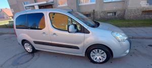 Pelēks Citroen Berlingo 2009 Radviliškis, ar dzinēja tilpumu 1.60 L un nobraukumu 202 tūkst. km par 3300 €, foto 3 vietnē AUTOMOTO.COM.LV