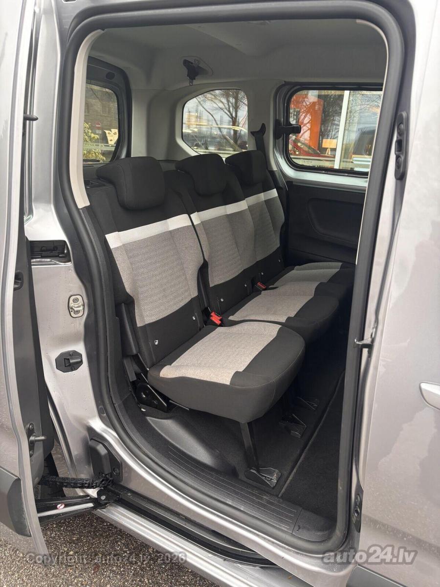 Pelēks Citroen Berlingo 2024 Tartu, ar dzinēja tilpumu 0.00 L un nobraukumu 26 tūkst. km par 22990 €, foto 15 vietnē AUTOMOTO.COM.LV