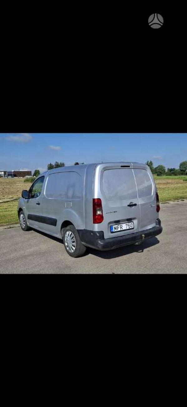 Grey Citroen Berlingo 2009 in Siauliai, with an engine capacity of 1.60 L and mileage of 330 thousand km for 1700 €, photo 3 on AUTOMOTO.COM.LV