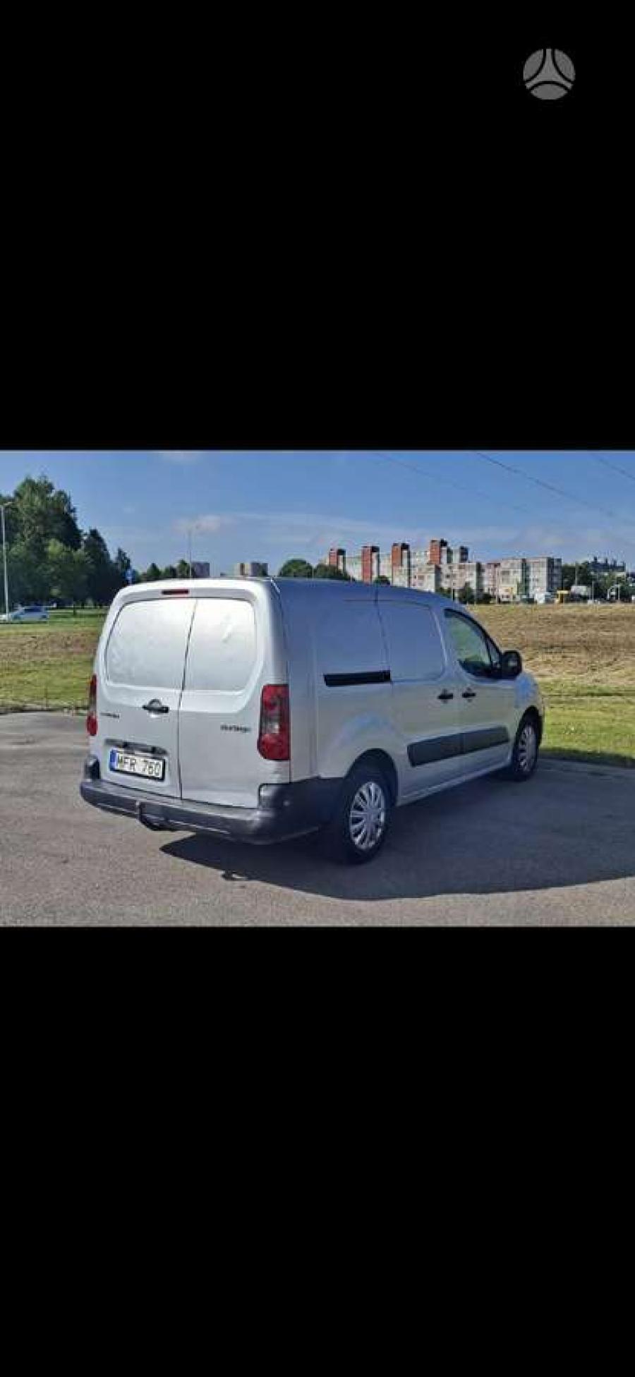 Grey Citroen Berlingo 2009 in Siauliai, with an engine capacity of 1.60 L and mileage of 330 thousand km for 1700 €, photo 4 on AUTOMOTO.COM.LV