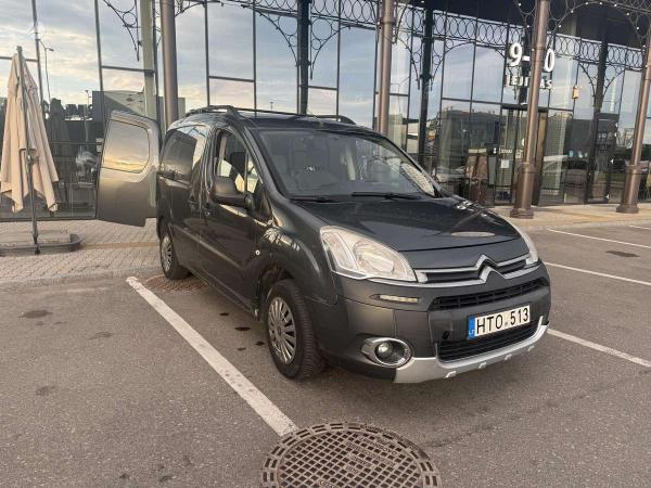 Grey Citroen Berlingo 2014 in Vilnius, with an engine capacity of 1.60 L and mileage of 231 thousand km for 2399 €, photo 2 on AUTOMOTO.COM.LV