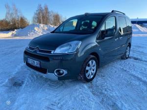 Grey Citroen Berlingo 2015 in Taurage, with an engine capacity of 1.60 L and mileage of 204 thousand km for 5600 €, photo  on AUTOMOTO.COM.LV