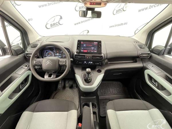 Grey Citroen Berlingo 2018 in Vilnius, with an engine capacity of 1.20 L and mileage of 81 thousand km for 8000 €, photo 4 on AUTOMOTO.COM.LV