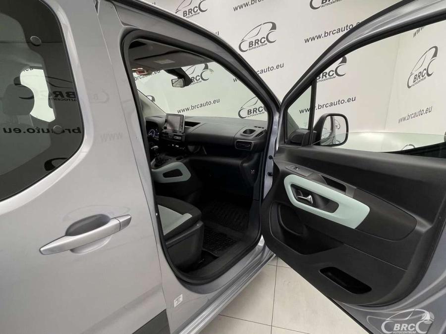 Grey Citroen Berlingo 2018 in Vilnius, with an engine capacity of 1.20 L and mileage of 81 thousand km for 8000 €, photo 11 on AUTOMOTO.COM.LV