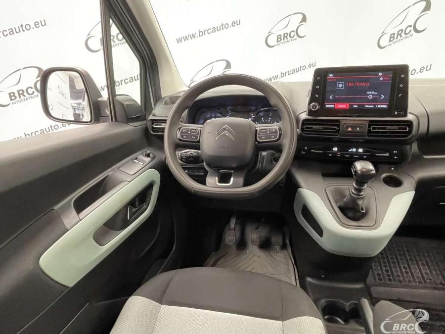 Grey Citroen Berlingo 2018 in Vilnius, with an engine capacity of 1.20 L and mileage of 81 thousand km for 8000 €, photo 15 on AUTOMOTO.COM.LV