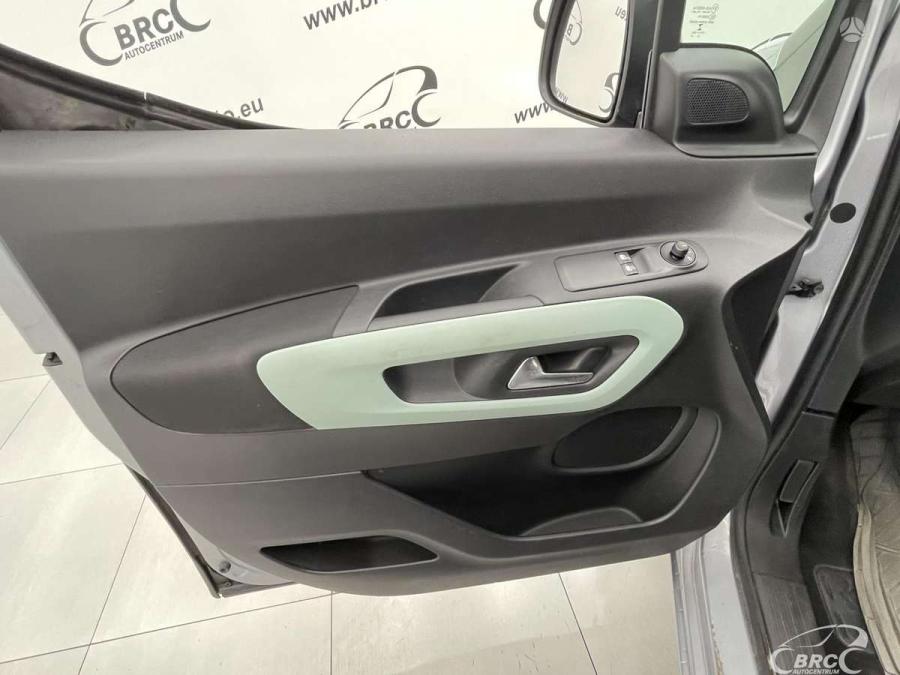 Grey Citroen Berlingo 2018 in Vilnius, with an engine capacity of 1.20 L and mileage of 81 thousand km for 8000 €, photo 20 on AUTOMOTO.COM.LV