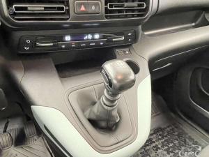 Grey Citroen Berlingo 2018 in Vilnius, with an engine capacity of 1.20 L and mileage of 81 thousand km for 8000 €, photo 26 on AUTOMOTO.COM.LV
