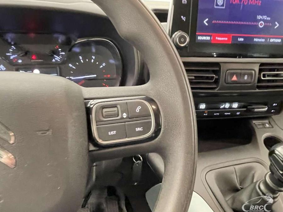 Grey Citroen Berlingo 2018 in Vilnius, with an engine capacity of 1.20 L and mileage of 81 thousand km for 8000 €, photo 29 on AUTOMOTO.COM.LV