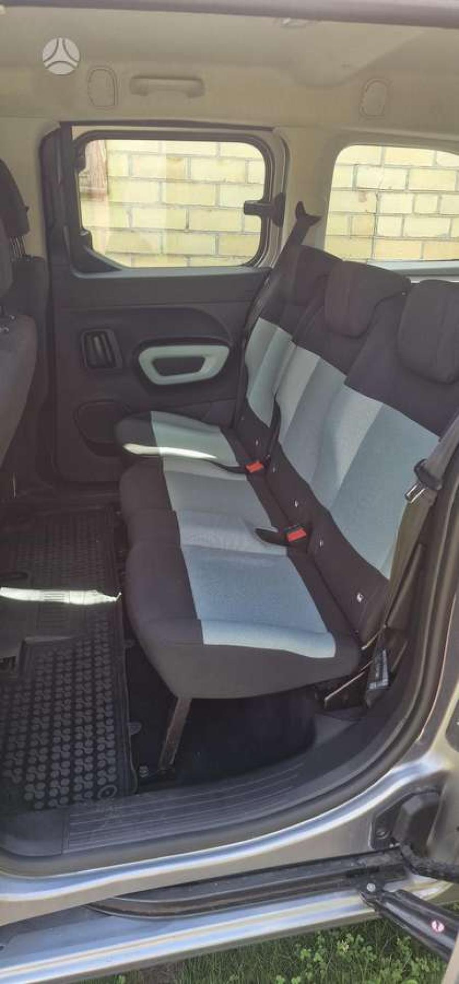 Pelēks Citroen Berlingo 2018 Viļņa, ar dzinēja tilpumu 1.20 L un nobraukumu 81 tūkst. km par 7900 €, foto 3 vietnē AUTOMOTO.COM.LV