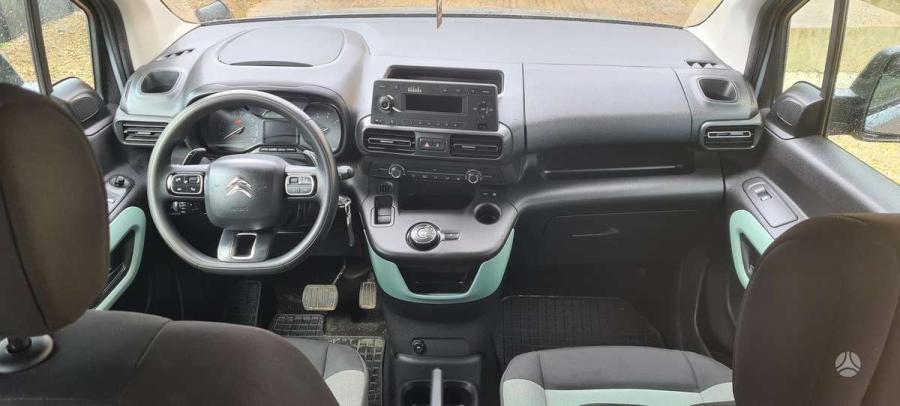 Grey Citroen Berlingo 2020 in Vilnius, with an engine capacity of 1.50 L and mileage of 230 thousand km for 13500 €, photo 7 on AUTOMOTO.COM.LV