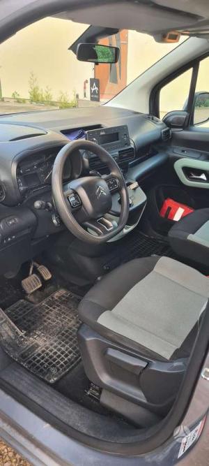 Grey Citroen Berlingo 2020 in Vilnius, with an engine capacity of 1.50 L and mileage of 230 thousand km for 13500 €, photo 8 on AUTOMOTO.COM.LV