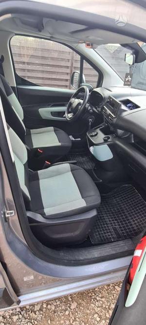 Grey Citroen Berlingo 2020 in Vilnius, with an engine capacity of 1.50 L and mileage of 230 thousand km for 13500 €, photo 9 on AUTOMOTO.COM.LV