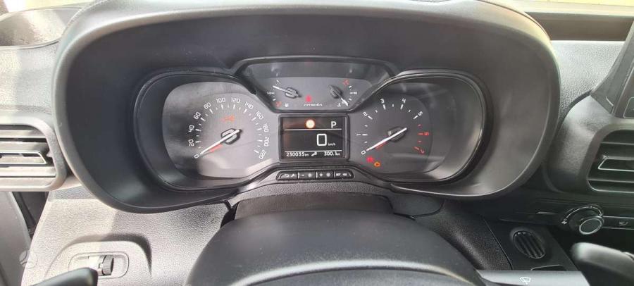 Grey Citroen Berlingo 2020 in Vilnius, with an engine capacity of 1.50 L and mileage of 230 thousand km for 13500 €, photo 10 on AUTOMOTO.COM.LV