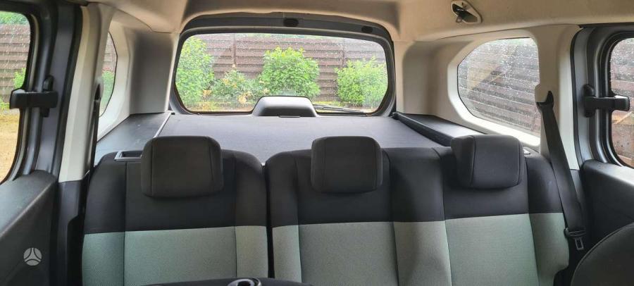 Grey Citroen Berlingo 2020 in Vilnius, with an engine capacity of 1.50 L and mileage of 230 thousand km for 13500 €, photo 12 on AUTOMOTO.COM.LV