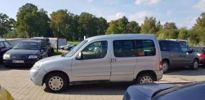Pelēks Citroen Berlingo 2007 Valmiera, ar dzinēja tilpumu 1.60 L un nobraukumu 347 tūkst. km par 1200 €, foto 7 vietnē AUTOMOTO.COM.LV