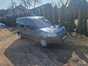 Pelēks Citroen Berlingo 2009 Anykščiai, ar dzinēja tilpumu 1.60 L un nobraukumu 311 tūkst. km par 690 €, foto  vietnē AUTOMOTO.COM.LV
