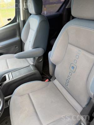 Pelēks Citroen Berlingo 2009 Rīga, ar dzinēja tilpumu 1.60 L un nobraukumu 255 tūkst. km par 2300 €, foto 7 vietnē AUTOMOTO.COM.LV