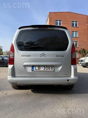 Pelēks Citroen Berlingo 2010 Rīga, ar dzinēja tilpumu 1.60 L un nobraukumu 360 tūkst. km par 1350 €, foto 5 vietnē AUTOMOTO.COM.LV