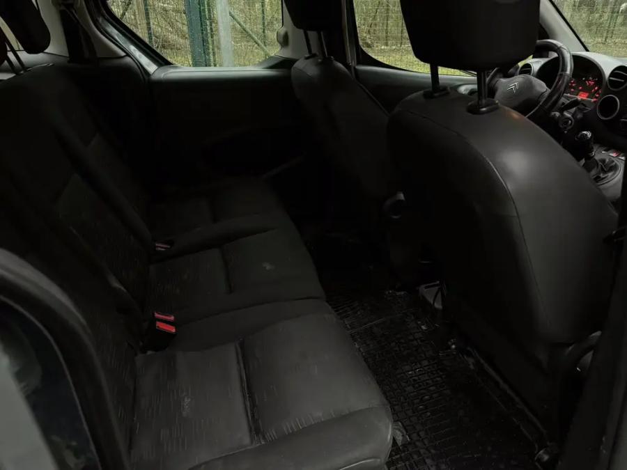 Grey Citroen Berlingo 2012 in Riga, with an engine capacity of 1.60 L and mileage of 339 thousand km for 2590 €, photo 10 on AUTOMOTO.COM.LV