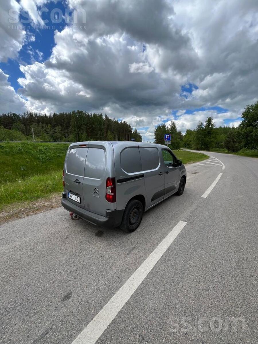 Pelēks Citroen Berlingo 2019 Jēkabpils, ar dzinēja tilpumu 1.50 L un nobraukumu 148 tūkst. km par 7900 €, foto 5 vietnē AUTOMOTO.COM.LV