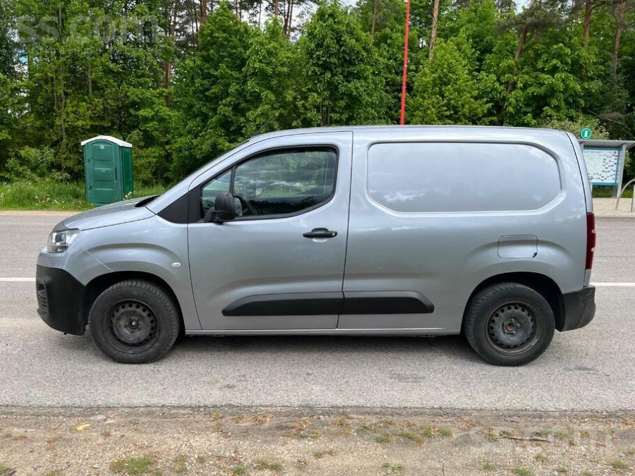 Pelēks Citroen Berlingo 2019 Jēkabpils, ar dzinēja tilpumu 1.50 L un nobraukumu 148 tūkst. km par 7900 €, foto 8 vietnē AUTOMOTO.COM.LV
