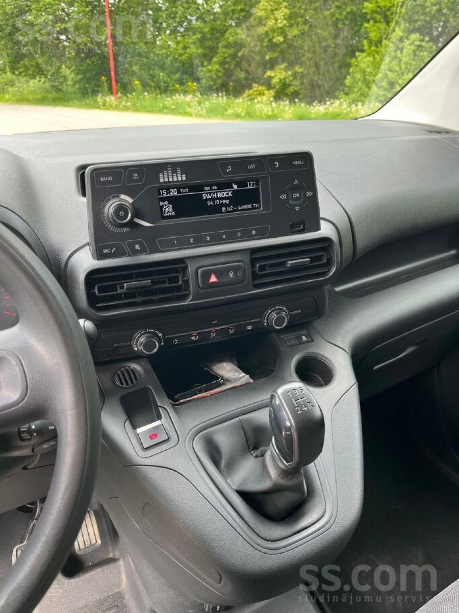 Pelēks Citroen Berlingo 2019 Jēkabpils, ar dzinēja tilpumu 1.50 L un nobraukumu 148 tūkst. km par 7900 €, foto 11 vietnē AUTOMOTO.COM.LV