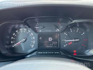 Grey Citroen Berlingo 2020 in Riga, with an engine capacity of 1.60 L and mileage of 260 thousand km for 7990 €, photo 14 on AUTOMOTO.COM.LV