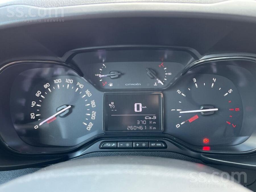 Grey Citroen Berlingo 2020 in Riga, with an engine capacity of 1.60 L and mileage of 260 thousand km for 7990 €, photo 14 on AUTOMOTO.COM.LV