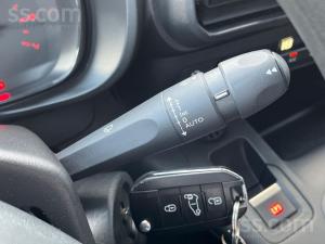 Grey Citroen Berlingo 2020 in Riga, with an engine capacity of 1.60 L and mileage of 260 thousand km for 7990 €, photo 19 on AUTOMOTO.COM.LV