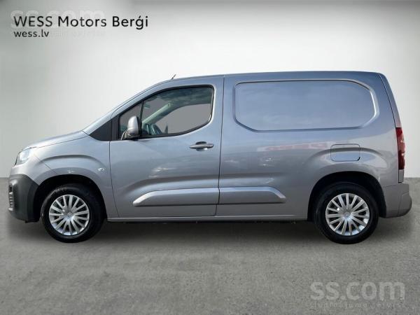 Citroen Berlingo 2020 Rīga vietnē Pelēks Citroen Berlingo 2020 Rīga, ar dzinēja tilpumu 1.60 L un nobraukumu 260 tūkst. km par 7990 €, foto 4 vietnē AUTOMOTO.COM.LV