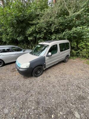 Grey Citroen Berlingo 2002 in Kaunas, with an engine capacity of 2.00 L and mileage of 350 thousand km for 600 €, photo  on AUTOMOTO.COM.LV