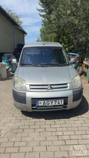 Grey Citroen Berlingo 2004 in Vilnius, with an engine capacity of 2.00 L and mileage of 291 thousand km for 1550 €, photo 4 on AUTOMOTO.COM.LV