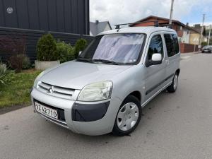 Grey Citroen Berlingo 2004 in Kaunas, with an engine capacity of 1.59 L and mileage of 271 thousand km for 1650 €, photo  on AUTOMOTO.COM.LV
