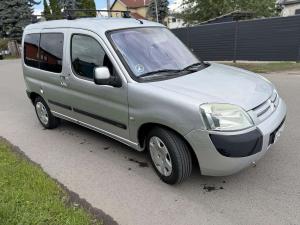 Grey Citroen Berlingo 2004 in Kaunas, with an engine capacity of 1.59 L and mileage of 271 thousand km for 1650 €, photo 5 on AUTOMOTO.COM.LV