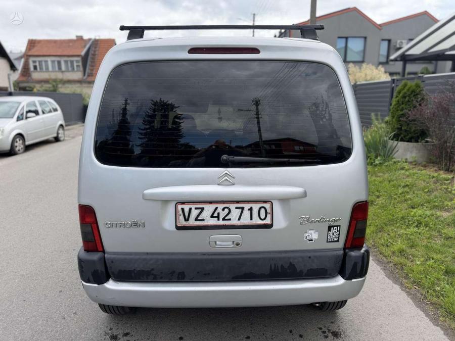 Grey Citroen Berlingo 2004 in Kaunas, with an engine capacity of 1.59 L and mileage of 271 thousand km for 1650 €, photo 8 on AUTOMOTO.COM.LV
