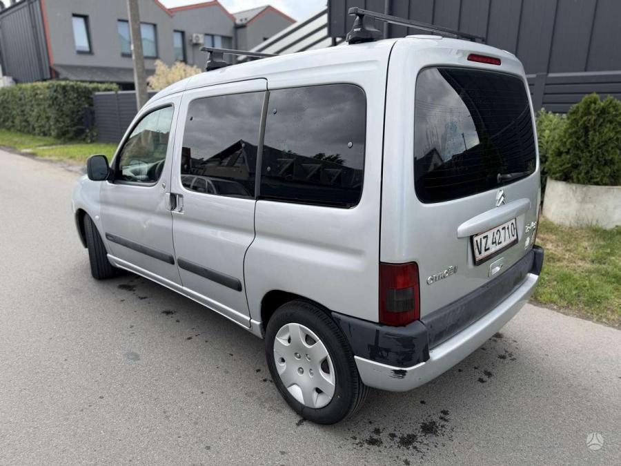 Grey Citroen Berlingo 2004 in Kaunas, with an engine capacity of 1.59 L and mileage of 271 thousand km for 1650 €, photo 9 on AUTOMOTO.COM.LV