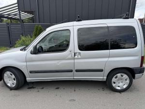 Grey Citroen Berlingo 2004 in Kaunas, with an engine capacity of 1.59 L and mileage of 271 thousand km for 1650 €, photo 10 on AUTOMOTO.COM.LV