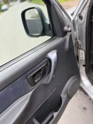 Grey Citroen Berlingo 2004 in Kaunas, with an engine capacity of 1.59 L and mileage of 271 thousand km for 1650 €, photo 12 on AUTOMOTO.COM.LV